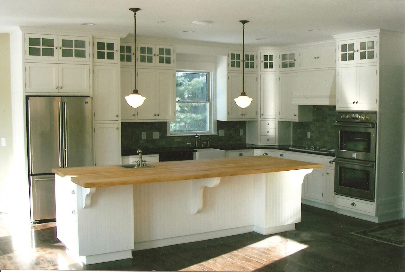 Cabinet Crew – Custom Cabinets & Countertops